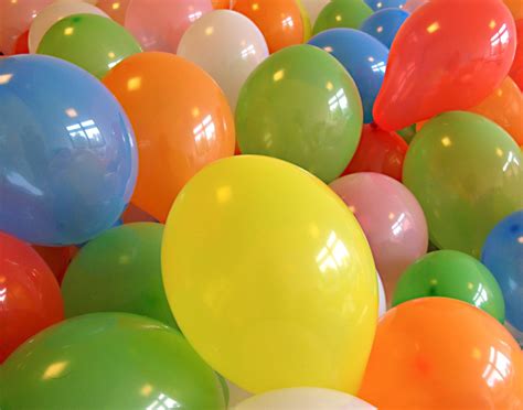 Balloon Twisting Or Sculpture Mass Releases And Wildlife Safety