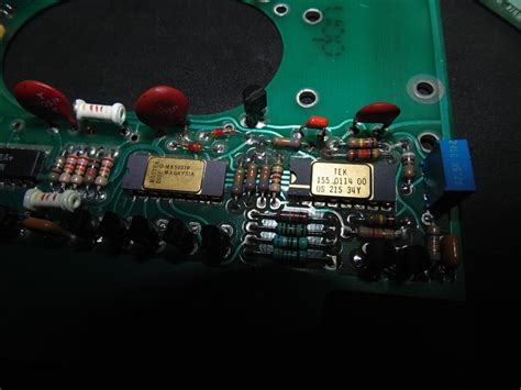 Tektronix 213 Teardown Page 1