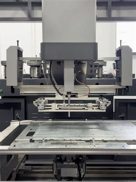 Ai Server Case Fasteners Insertion Rnt Machinery