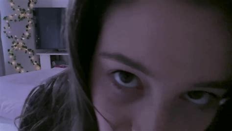 Florescent Asmr Girlfriend Cute Kisses