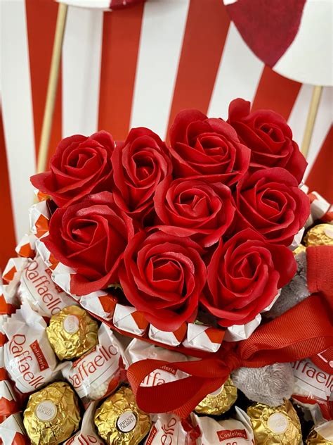 Солодка композиція з ведмедиком Тедді КОМОРА СЮРПРИЗ