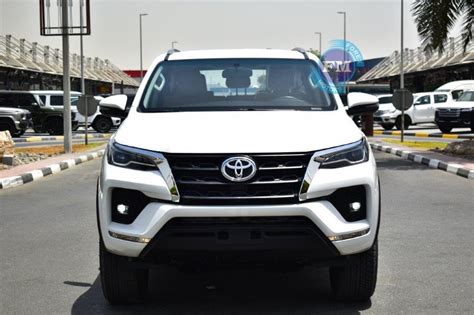 New Toyota Fortuner Gxr Limited 27l Petrol 4wd 7 Seater Automatic 2025