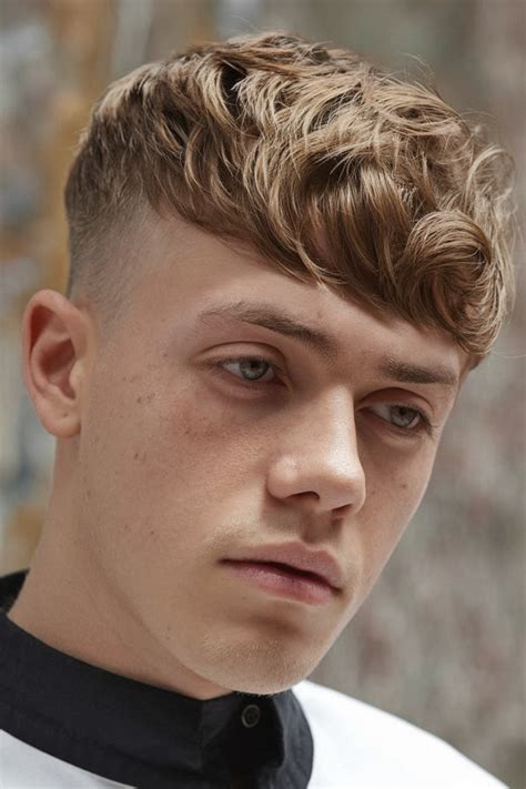 French Crop Hair For Men 2025 25 Ideas With Low Fade Undercut