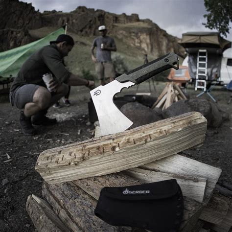 Gerber Gear Great Hatchet With Sharp Edge That Digs