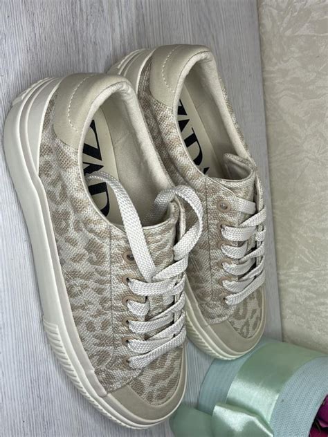 Кеди від Zara — ціна 700 грн у каталозі Кеди Купити жіночі речі за доступною ціною на Шафі