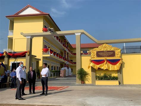 លោកឃួង ស្រេង ៖ សូមអំពាវនាវដល់សប្បុរសជនចូលរួមបរិច្ចាគជាថវិកា គ្រឿងឧបភោគបរិភោគនិងសម្ភារផ្សេងៗ