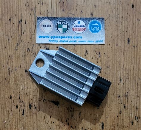 Universal 12v Rectifier Regulator