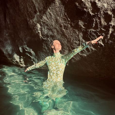 Brie Larson Strikes A Pose In The Ocean And More Star Snaps Page Six