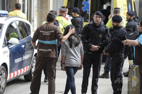 中学校で生徒が教師殺害、クロスボウと刃物で武装 スペイン 写真8枚 国際ニュース：afpbb News