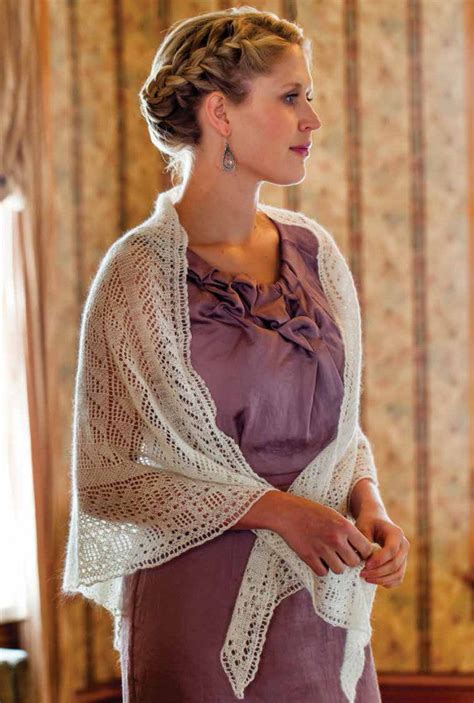 The Lacy Triangular Knitted Shawl Pattern Long Thread Media