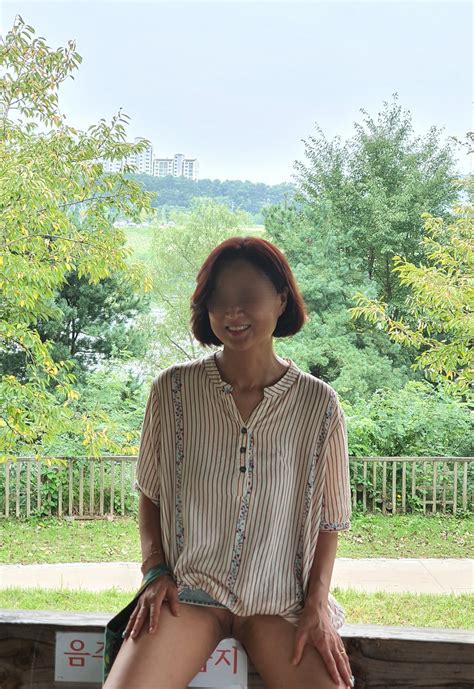 개보지 유부녀의 야외노출