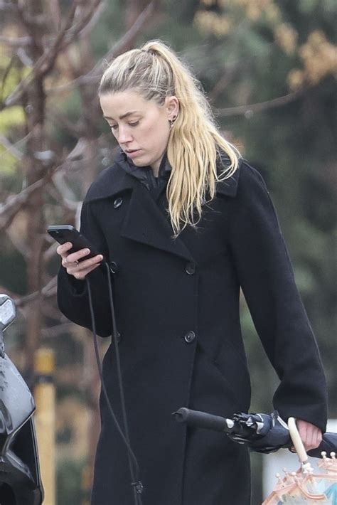 Amber Heard Is Living Her Best European Life And We Are Jealous Barnorama
