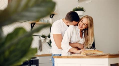 Manfaat Posisi Seks Berdiri Sekali Coba Nikmatnya Bisa Langsung Ketagihan