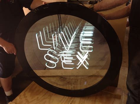 Live Sex Mirrored Neon « Obnoxious Antiques