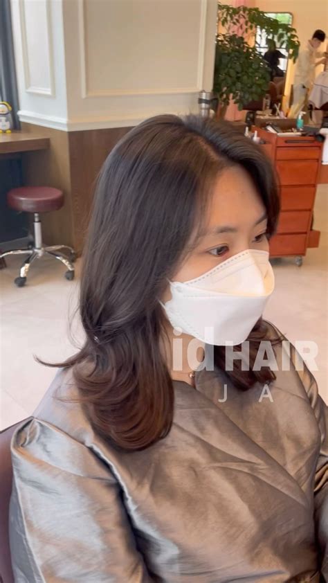 풍동미용실 아이디헤어풍동점 수석실장 김정아 안녕하세요 아이디헤어 주아입니다 중단발레이어드컷 빌드펌 무거운 기장은 자르고 가볍고 산틋한 느낌으로 중단발스타일은