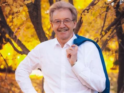 Мэр Кольцова презентует книгу стихов в Академгородке