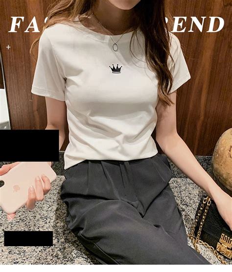 🤴🏻왕관 슬림 라운드넥 반팔 티셔츠 Bi A200120🤴🏻 💰 밴드회원특가 5500원 배송비 3000원 옵션1블랙 최저가 공동구매 행복다모임 쇼핑