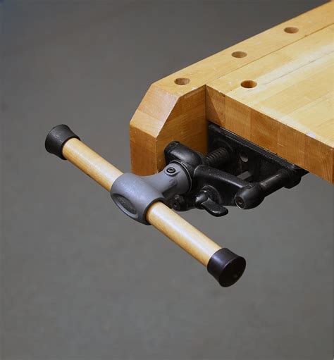 Veritas Quick Release Sliding Tail Vise Lee Valley Tools