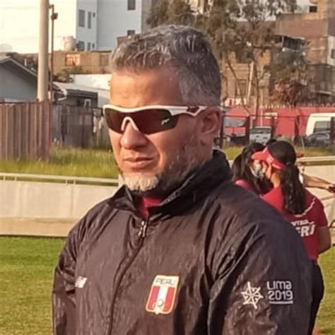 Adrian Mendez Guerra Profesor Universitario Universidad San Ignacio De Loyola Linkedin