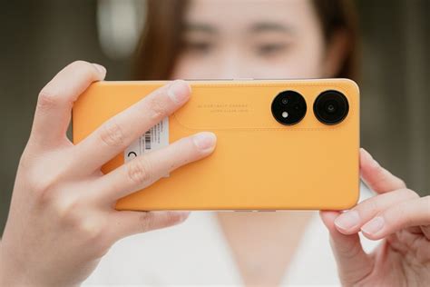 Tr N Tay Oppo Reno T Thi T K P C U H Nh Ngon Camera Ch T L Ng Gi H P L