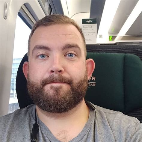 Alexgrant Alexgrant • Threads Say More