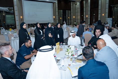 “الفجيرة للموارد الطبيعية” تنظم جلسة عصف ذهني