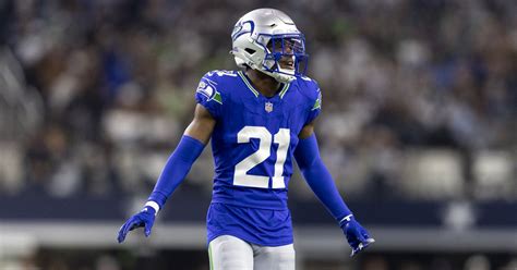 Seahawks Rookie Devon Witherspoon Suffered Hip Pointer In Week 14 Loss Field Gulls
