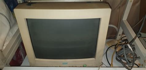 Just Discovered An Old Pentium Ii Pc With A Us Robotics 56k Modem In One Of My Aunts House R