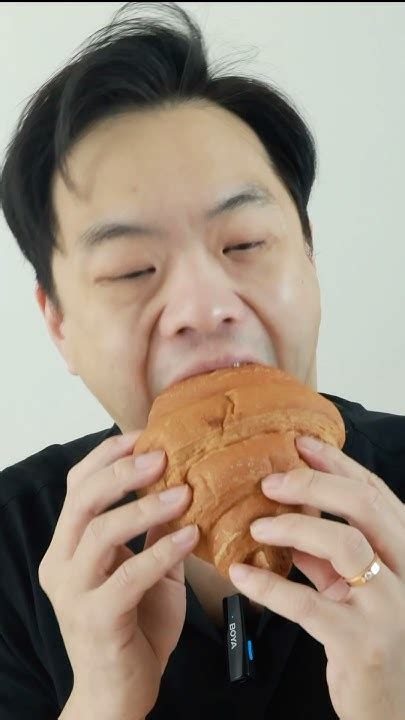 그냥 성수 크루아상 먹는 영상 Youtube