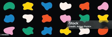 컬러 유기 얼룩 아메바 세트 유체 무정형 모양 무작위 라운드 불규칙한 양식 수집 비대칭 동적 거품 추상적인 디자인 요소 액체 얼룩 격리된 벡터 그림 0명에 대한 스톡 벡터