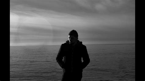 Me Gadmovcurav Zgvas მე გადმოვცურავ ზღვას Youtube