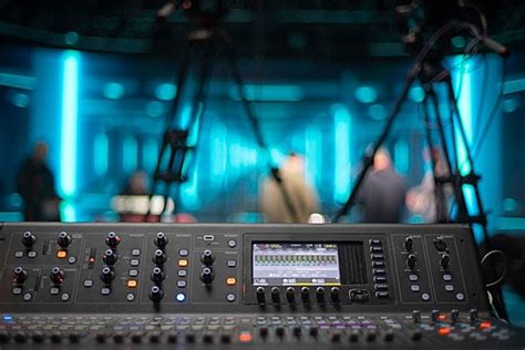 1 557 방송하다 무료 다운로드 사진 그림 및 배경 이미지 Pngtree