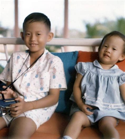 “จีรานุช ภิรมย์ภักดี” โพสต์ภาพวัยเด็กในอดีต อาลัยรักพี่ชาย “นิดหน่อย