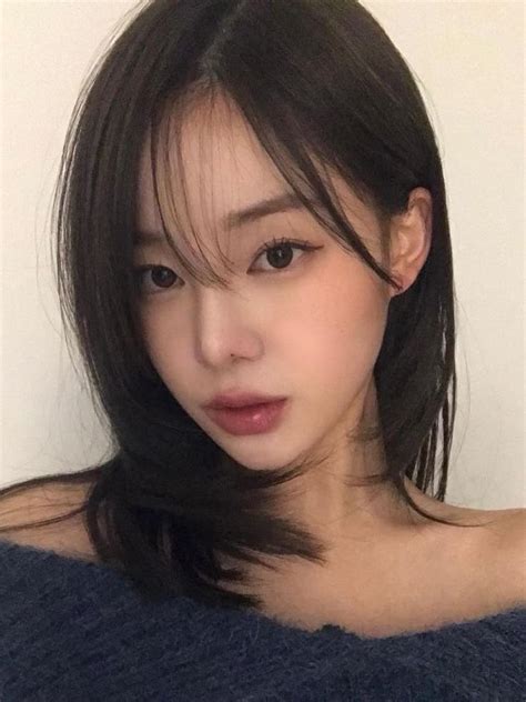5 Simple Steps On How To Cut Your Own Korean Wispy Bangs Perfectly