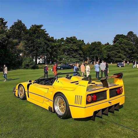 اف40 ال ام بارکتا ؛ یک فراری که فراری نیست فیلم و عکس