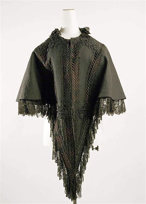 Mantle Clothing Definition At Charlotte Stretton Blog