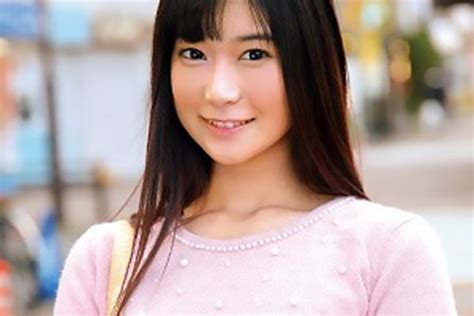 りかさん バイク好きな素人女子大生が服を脱衣！全裸になりバスタオル1枚で童貞男子と混浴 無料av動画