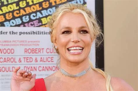Britney Spears Leaves Fans Confused And Baffled With Cryptic Post Daily Star