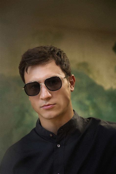 Summer Fashion For Men Embrace The Season With Impeccable Style