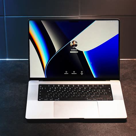 Тихая революция: обзор MacBook Pro на M1 Pro от профессионала из сферы ...