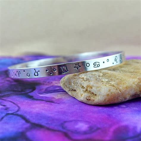 Astro Bangle A Silver Circle