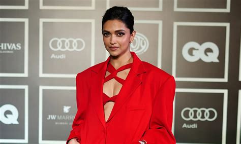 Reports Deepika Padukone To Unveil Fifa World Cup Trophy During Final