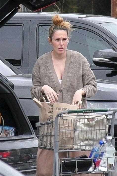 Pregnant RUMER WILLIS Out Shopping For Groceries At Erewhon HawtCelebs