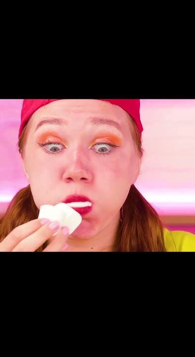 אחות עושה המבורגר Youtube