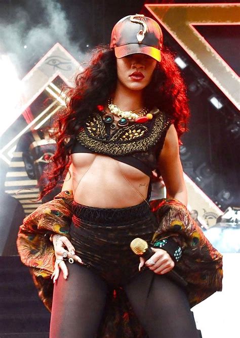 Rihanna Wireless Festival Underboob Porn Pictures Xxx Photos Sex