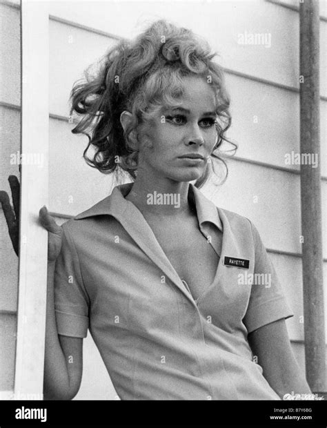 Karen Black Fotos Und Bildmaterial In Hoher Auflösung Alamy