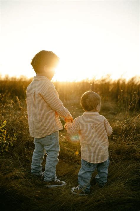 Brothers Outdoor Photoshoot Rocio Rivera Photography Brother Photography Poses Sibling
