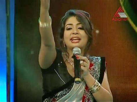 Navya Nair Hot Photos From Bharthakkanmarude Sradhakku Actress Rare Photo Gallery