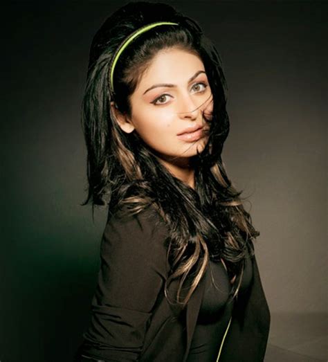 Free Stars Wallpaper Neeru Bajwa Hd Wallpaper