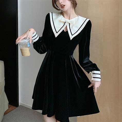 겨울신상겨울원피스 세라 벨벳 리본 빅카라 퍼프 소매 블랙 미니드레스 플레어 A라인 주름치마 가슴 트임 메이드 하객룩 오피스룩